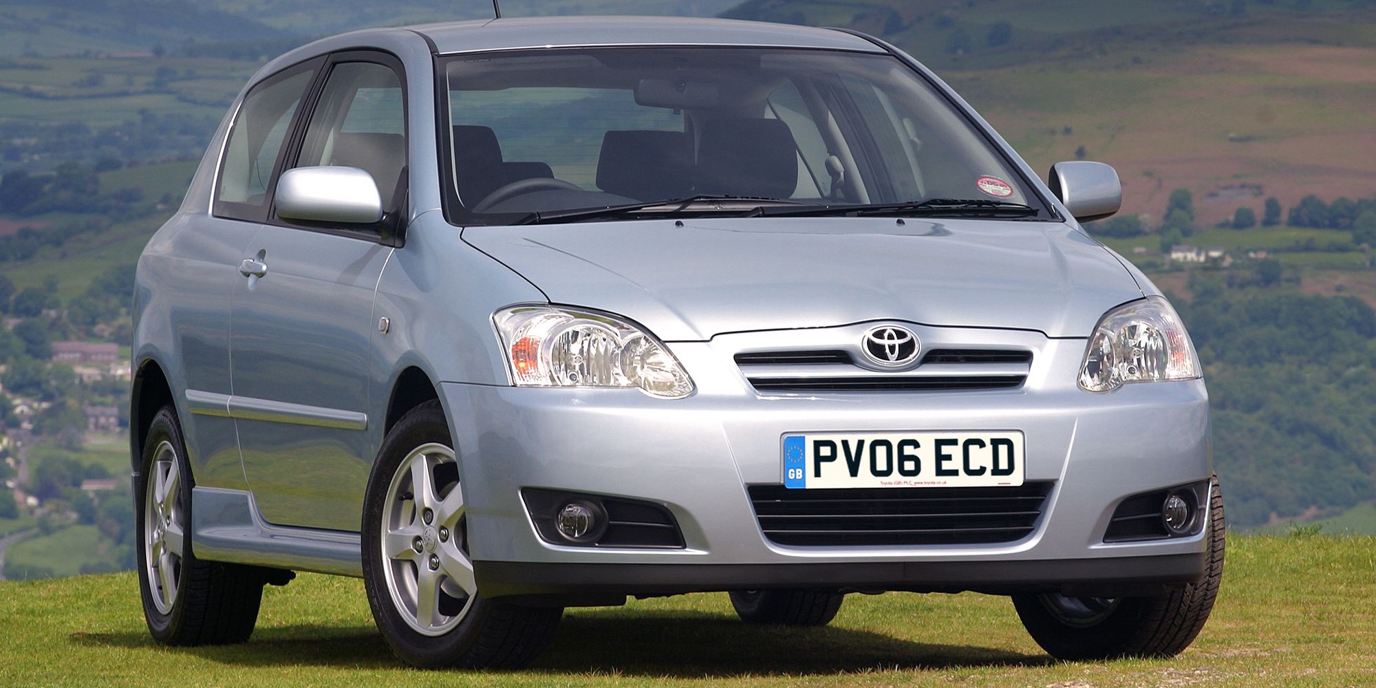 5 Boring Cars That'll Never Break Down (5 Ridiculously Unreliable Cars ...