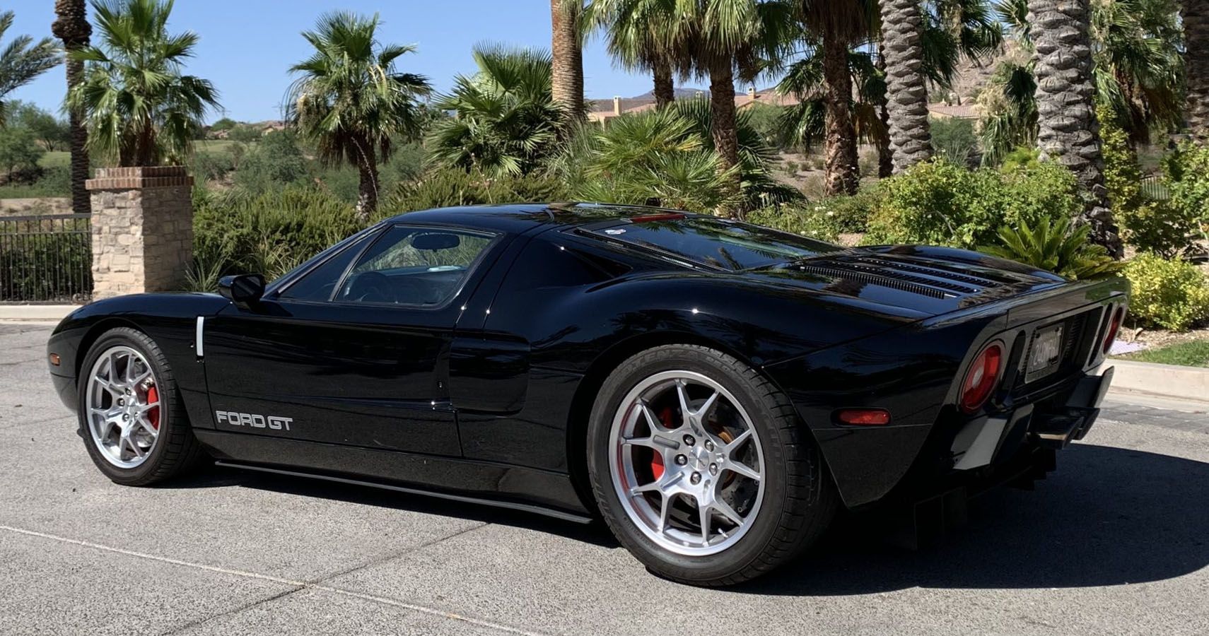 Twin Turbo Swapped 2005 Ford GT Realistically Should Just Scare Off Bidders