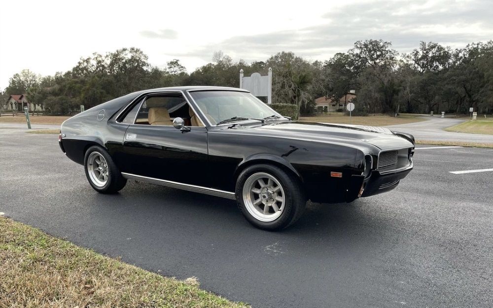 Auction Dilemma: AMC AMX Vs. Ford Mustang Boss 302