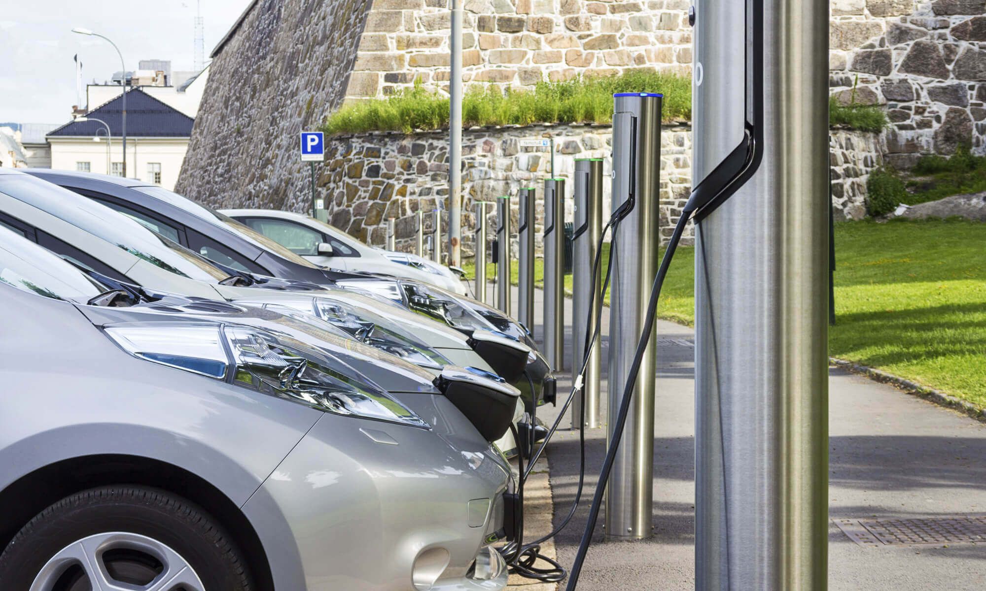 8 Reasons Why Your Next Car Should Be A Plugin Hybrid