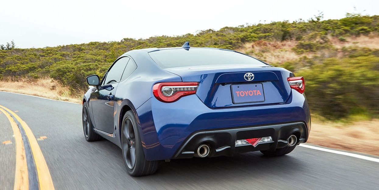 10 Coolest Entry Level Sports Cars For A Budget-Conscious Buyer In 2021