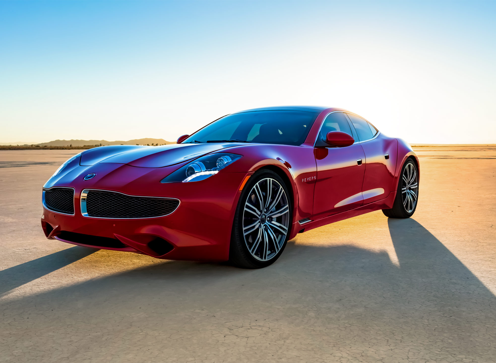 8 Reasons Why Tesla's Roadster Leaves The Karma Revero For Dead