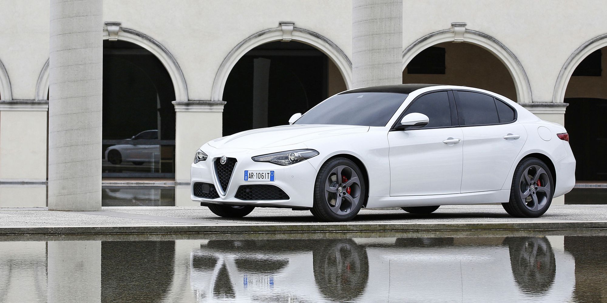 5 Reasons We Love The Alfa Romeo Giulia (5 Reasons Why It's Best Left ...