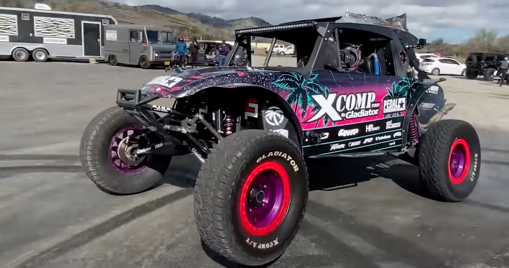Watch This 582-HP 'Megalodon' Baja Bug Drag Race The Hellcat-Powered ...