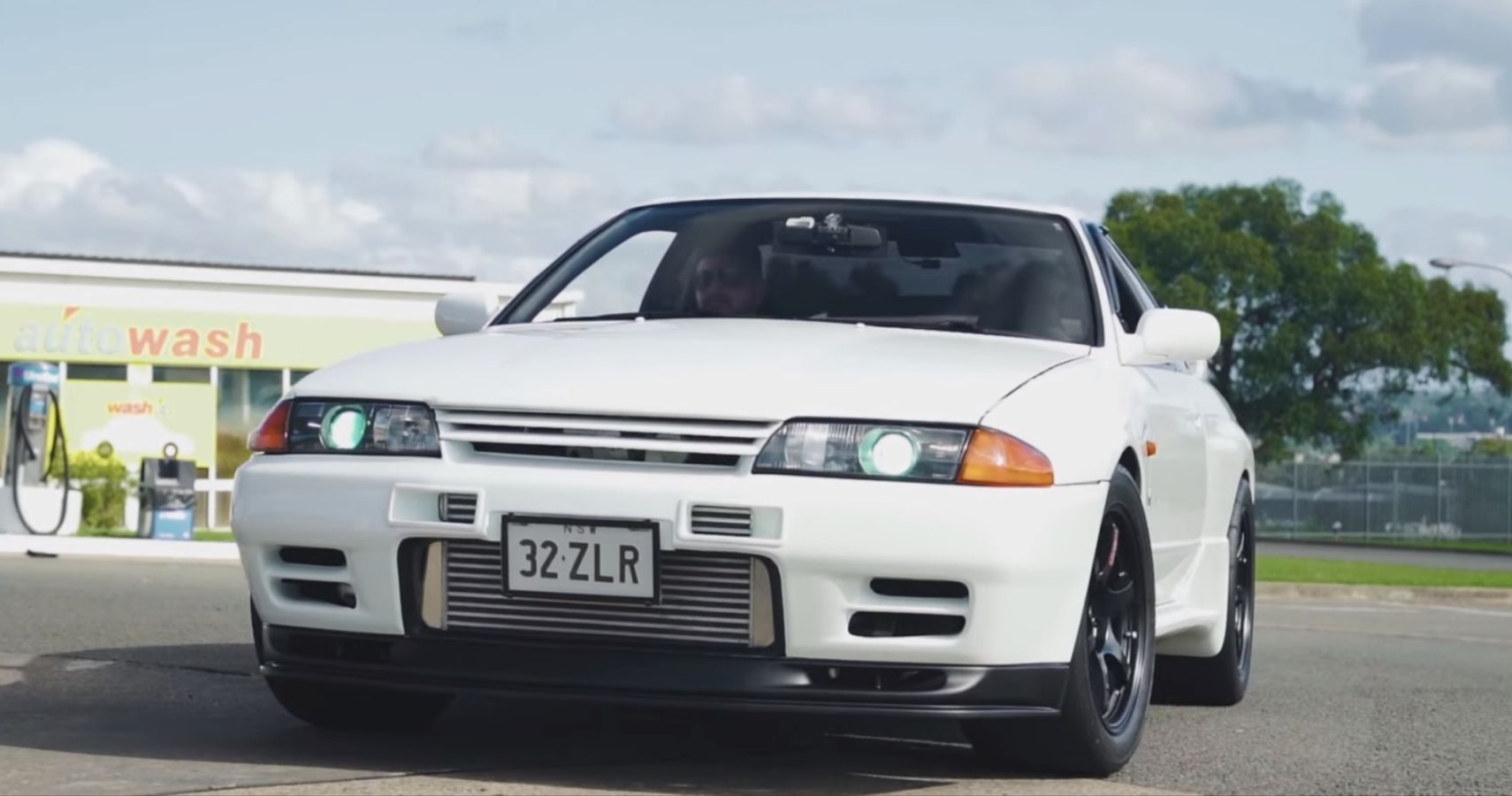 This 750-HP R32 Nissan GT-R From Down Under Is A Tough Street Weapon