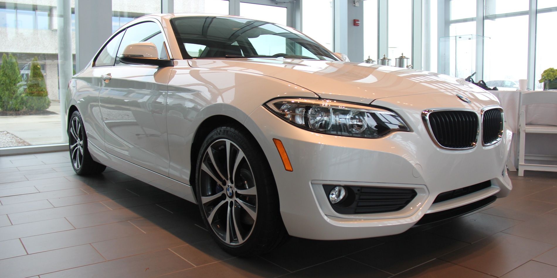 10 Coolest Entry Level Sports Cars For A Budget-Conscious Buyer In 2021