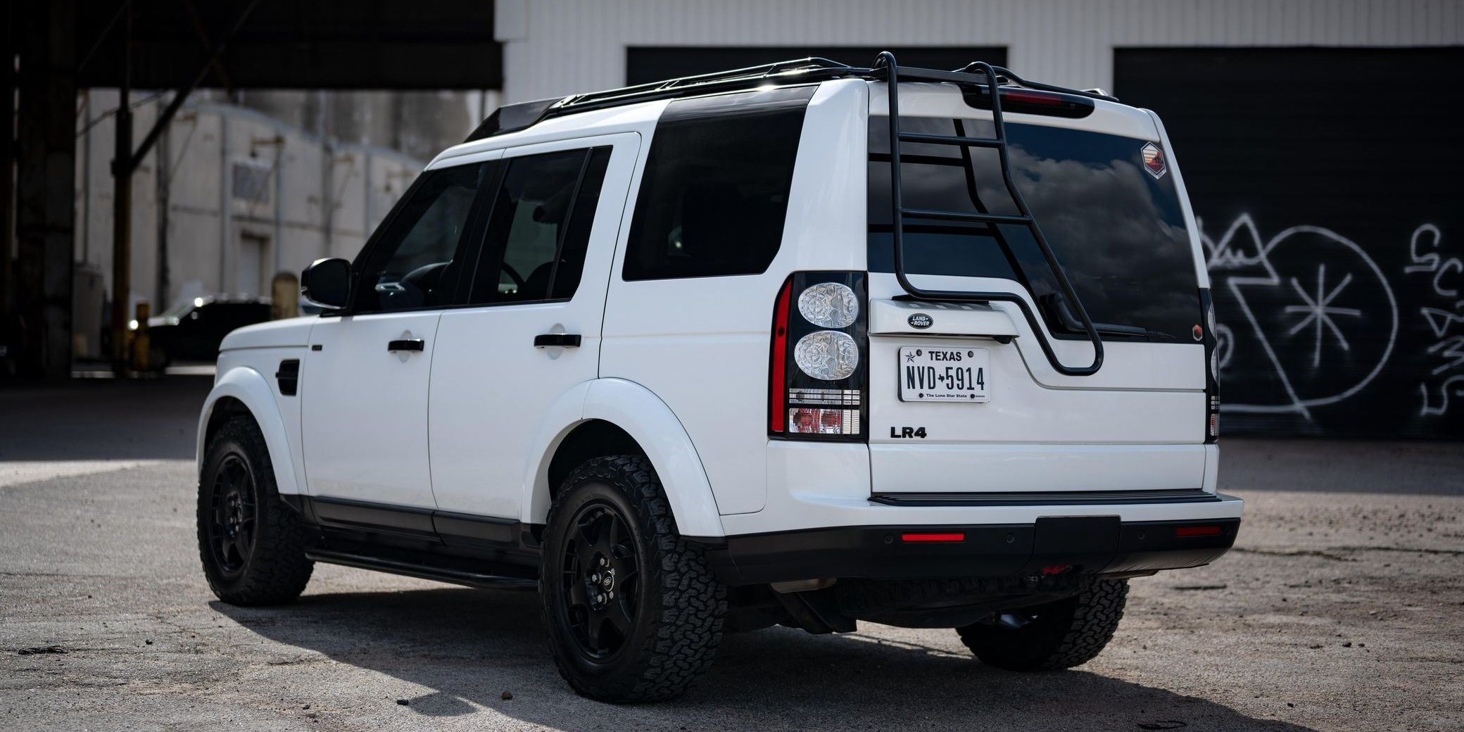 Botched: These 10 Cars Became Uglier After Receiving Facelifts