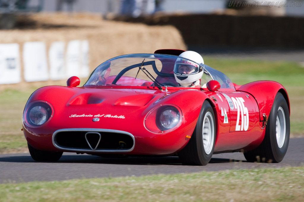 The 1967 Alfa Romeo 33 Stradale's Design Is Better Than Most Modern ...