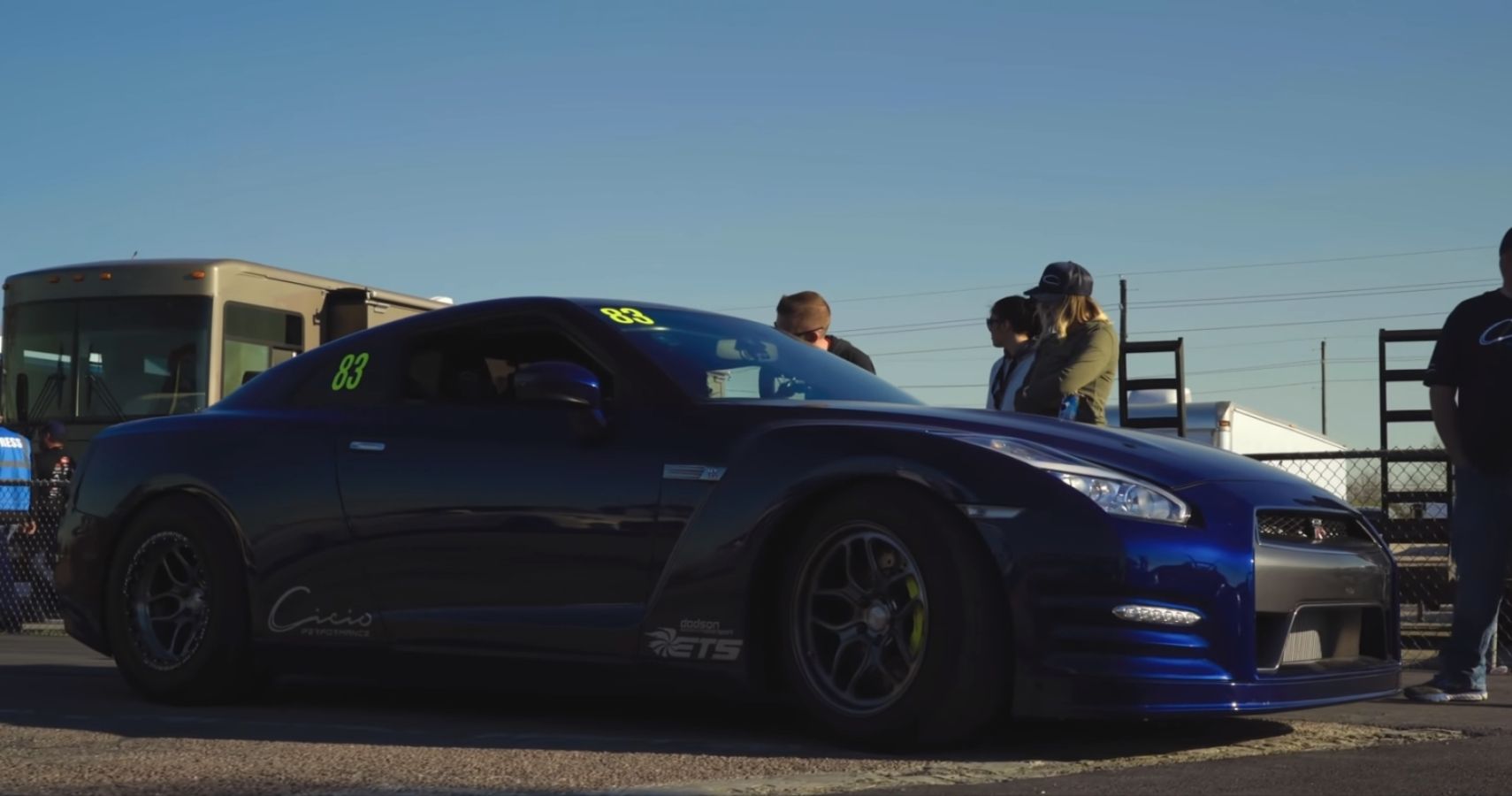 1,800-HP Nissan GT-R Dominates The Drag Strip Beating Vipers And ...