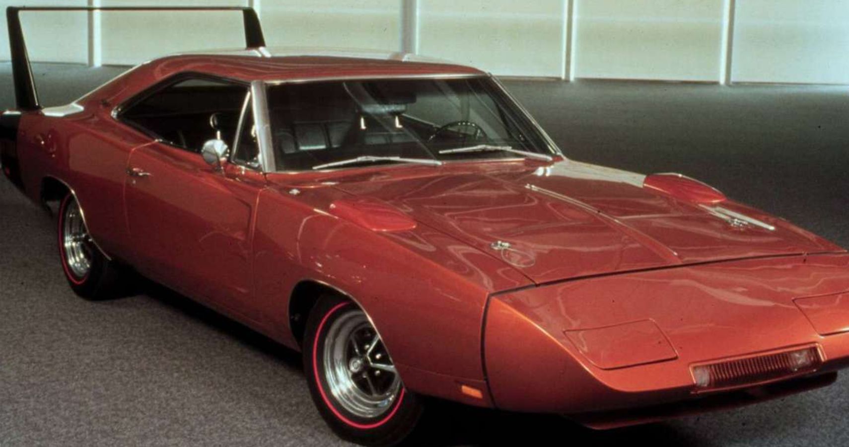Here's How The Dodge Daytona Compares With The Plymouth Superbird