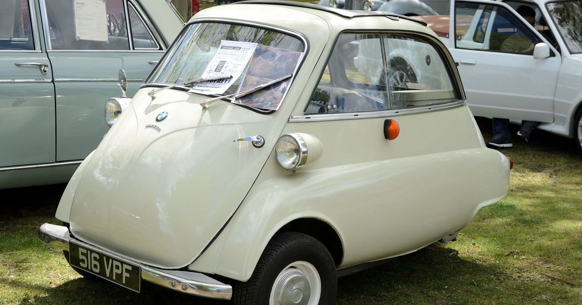 Isetta 300: The BMW Everyone Loves To Hate