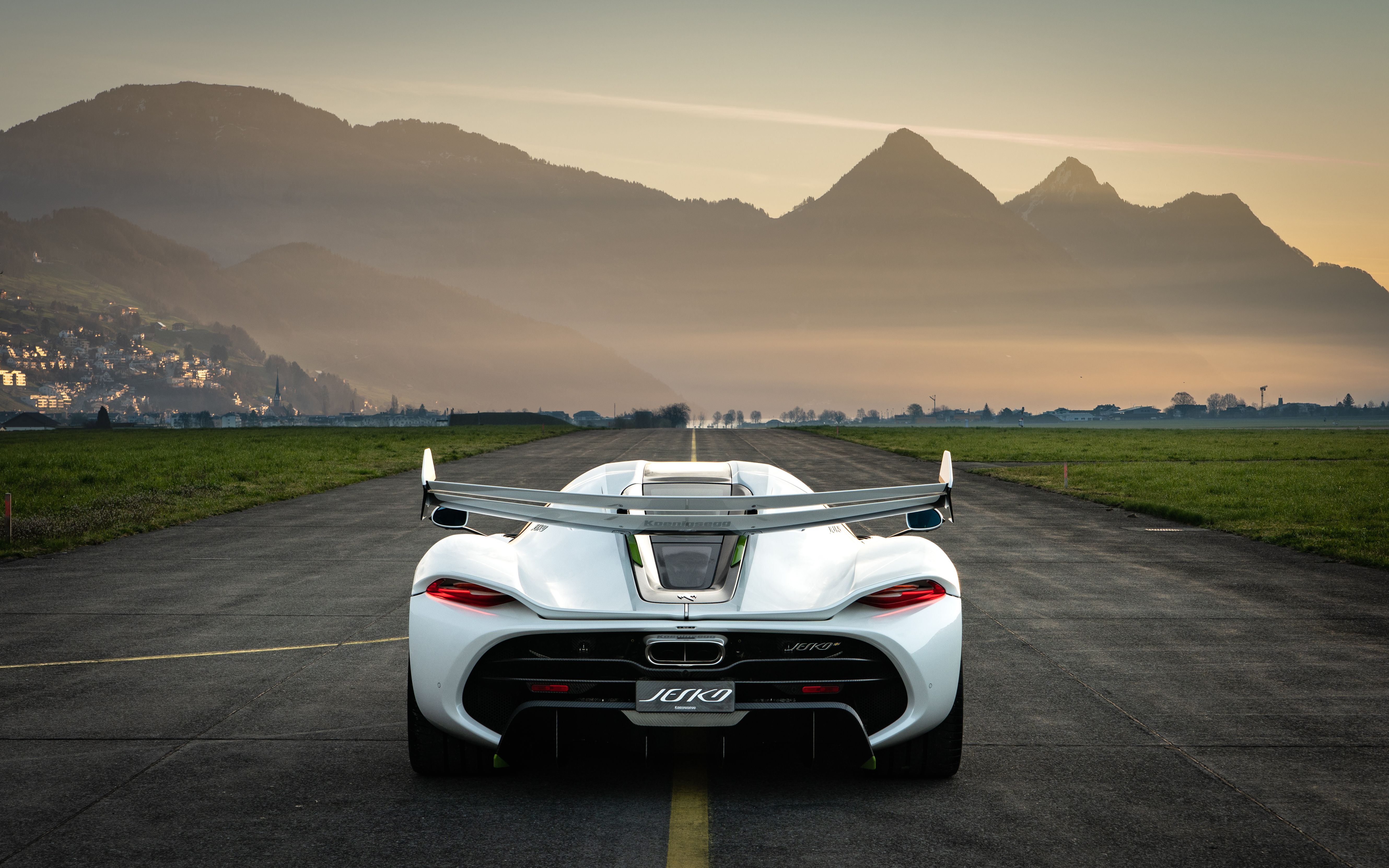Here's What The Koenigsegg Jesko Costs In 2021