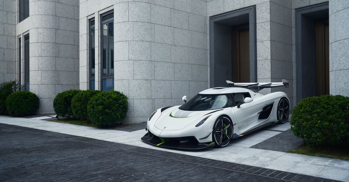 Here's What The Koenigsegg Jesko Costs In 2021