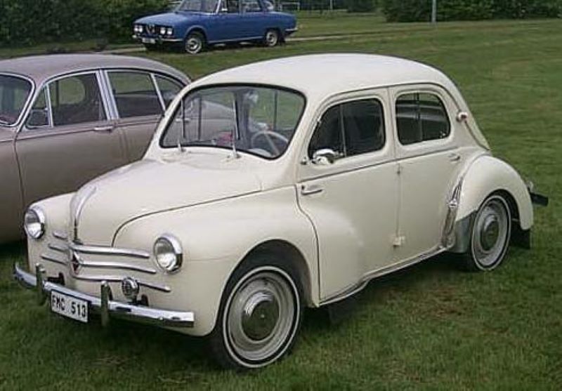 These Are The 10 Most Iconic Renaults Ever Made