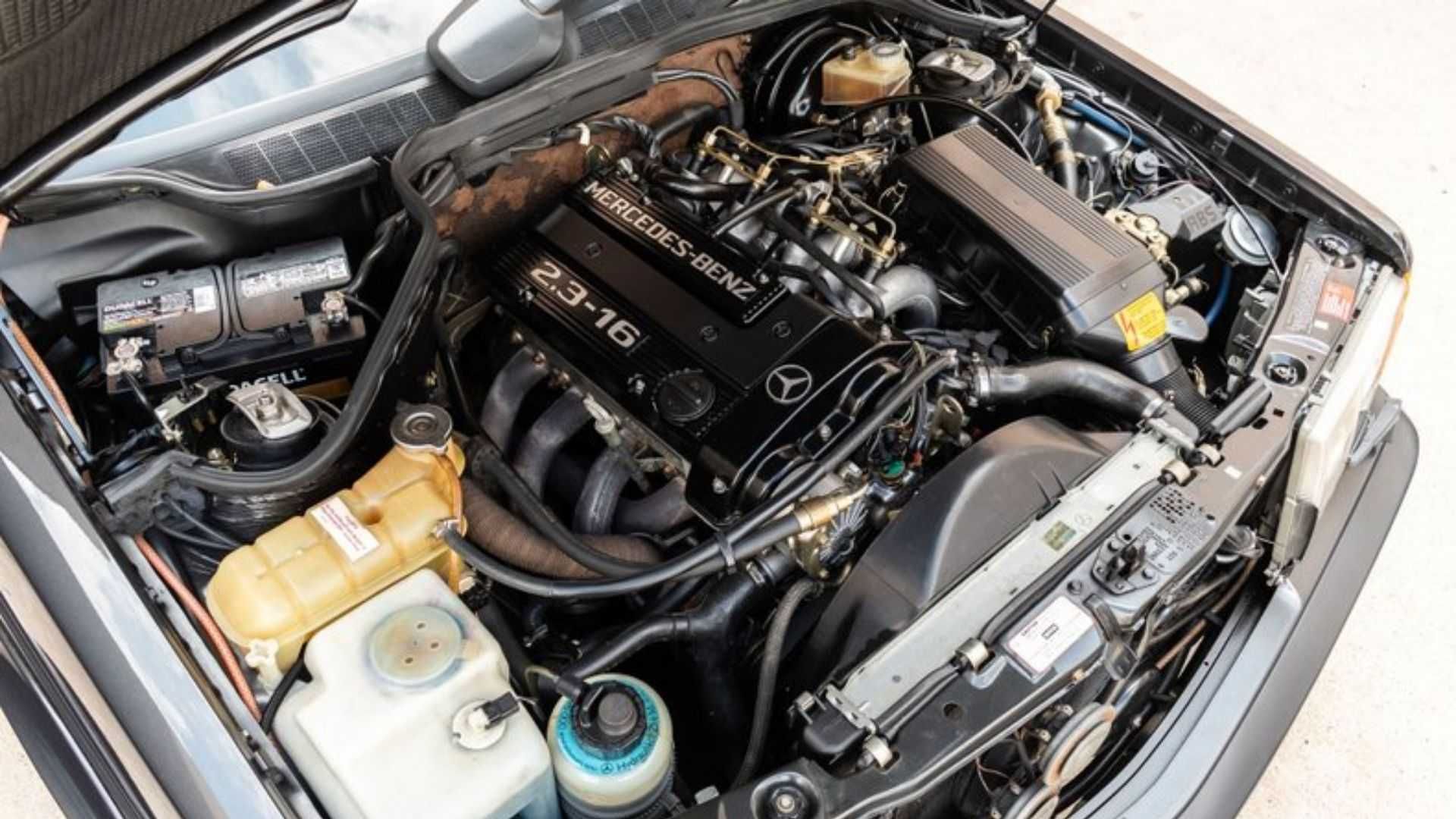 10 Things Everyone Forgot About The Mercedes-Benz 190E Cosworth