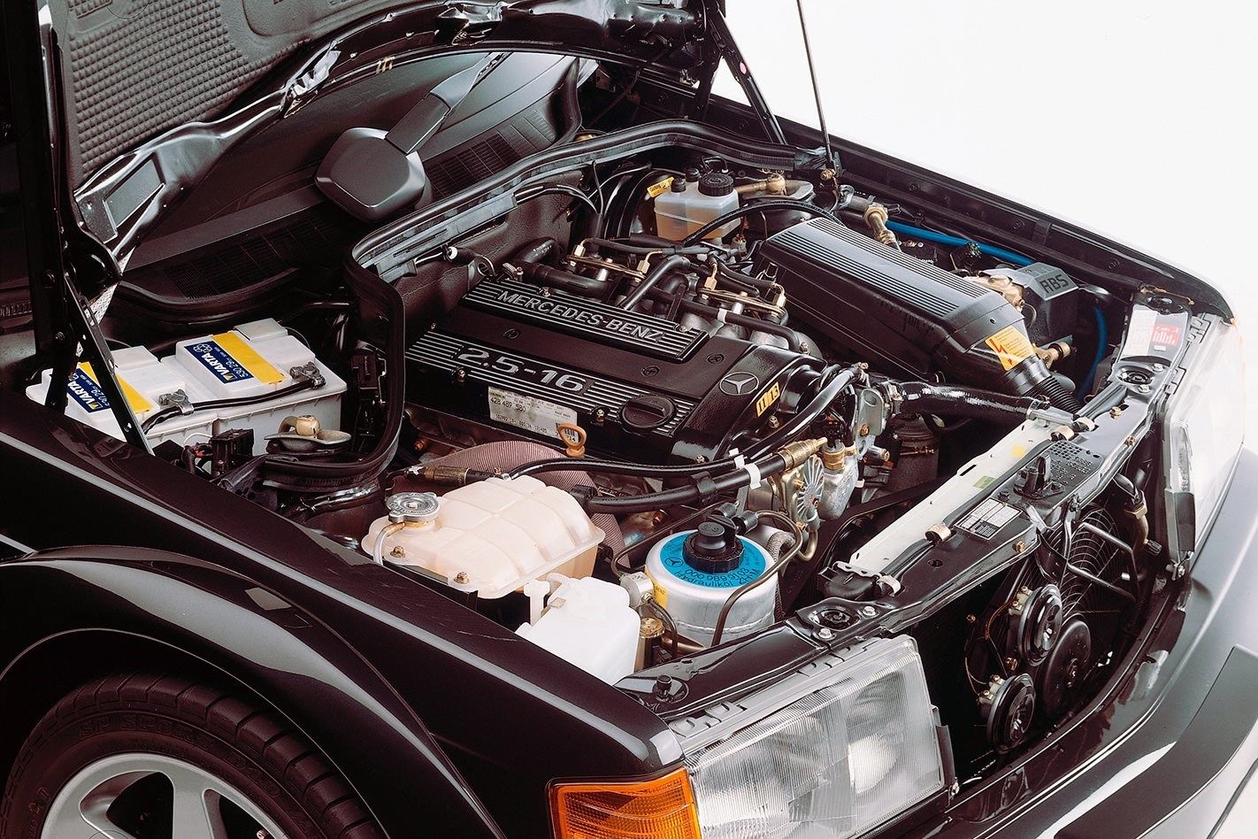 10 Things Everyone Forgot About The Mercedes-Benz 190E Cosworth