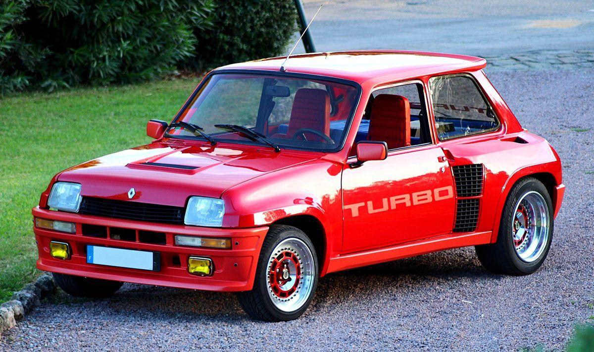 These Are The 10 Most Iconic Renaults Ever Made