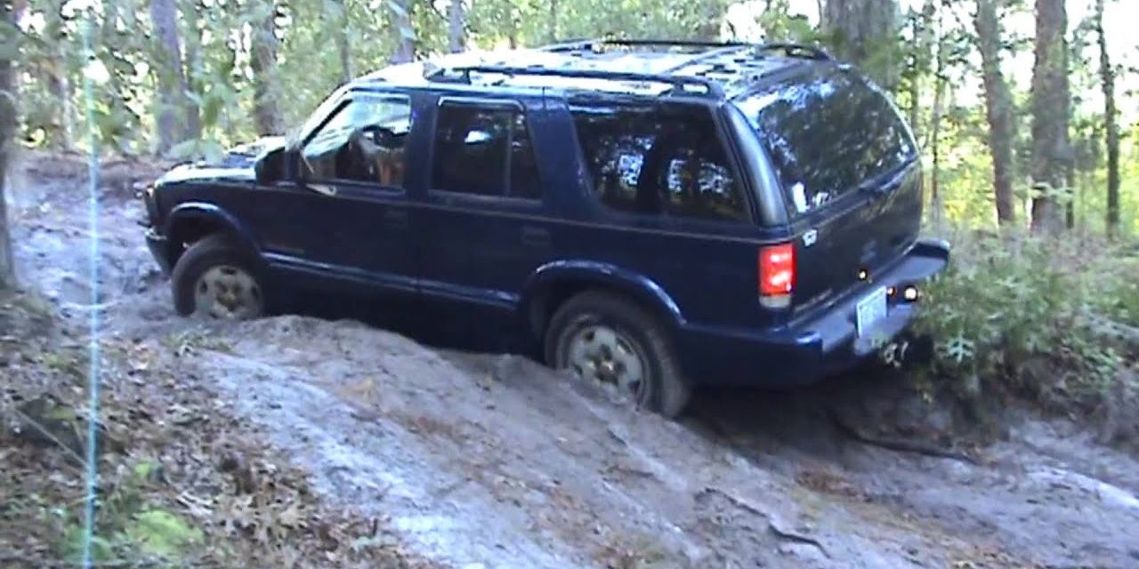 These ''Off-Roader'' SUVs Will Get You Stuck In A Ditch