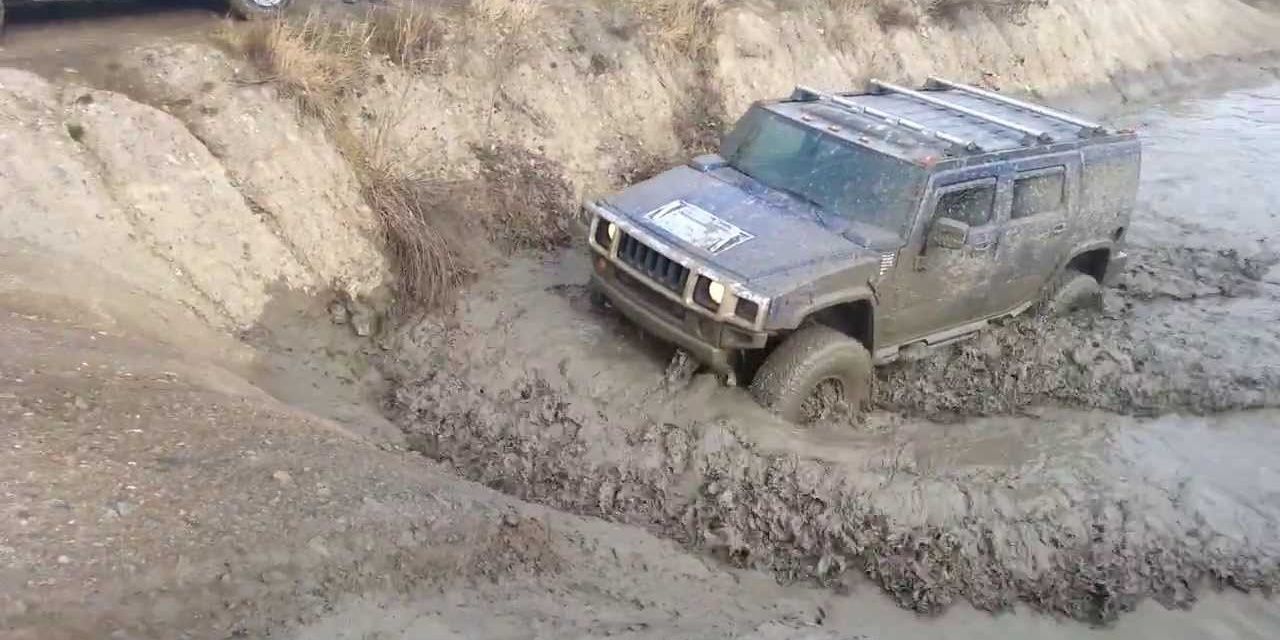 These ''Off-Roader'' SUVs Will Get You Stuck In A Ditch