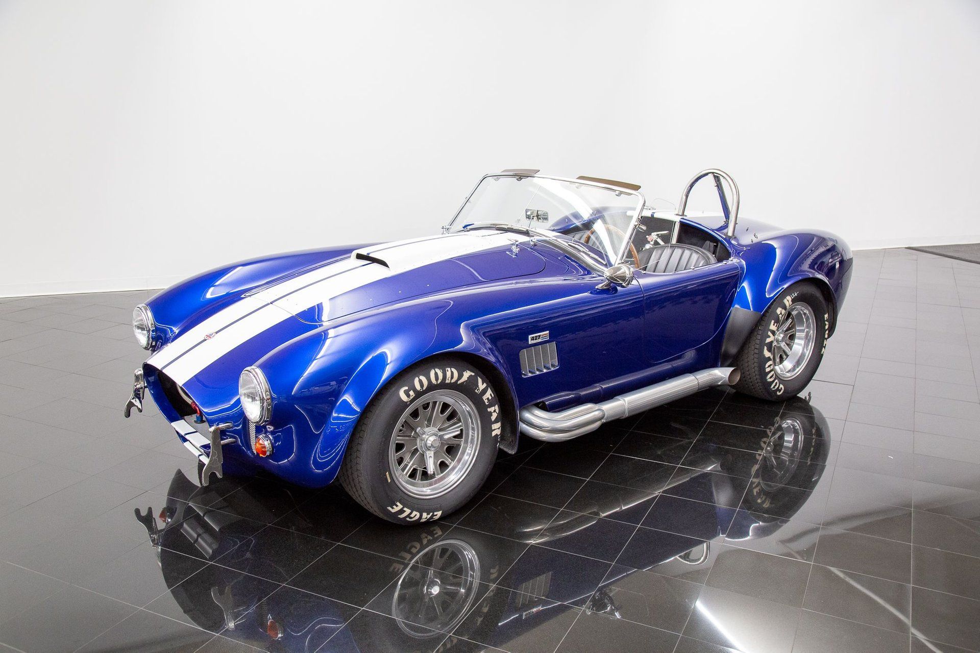10 Reasons Why We Love The Superformance Shelby Cobra 427