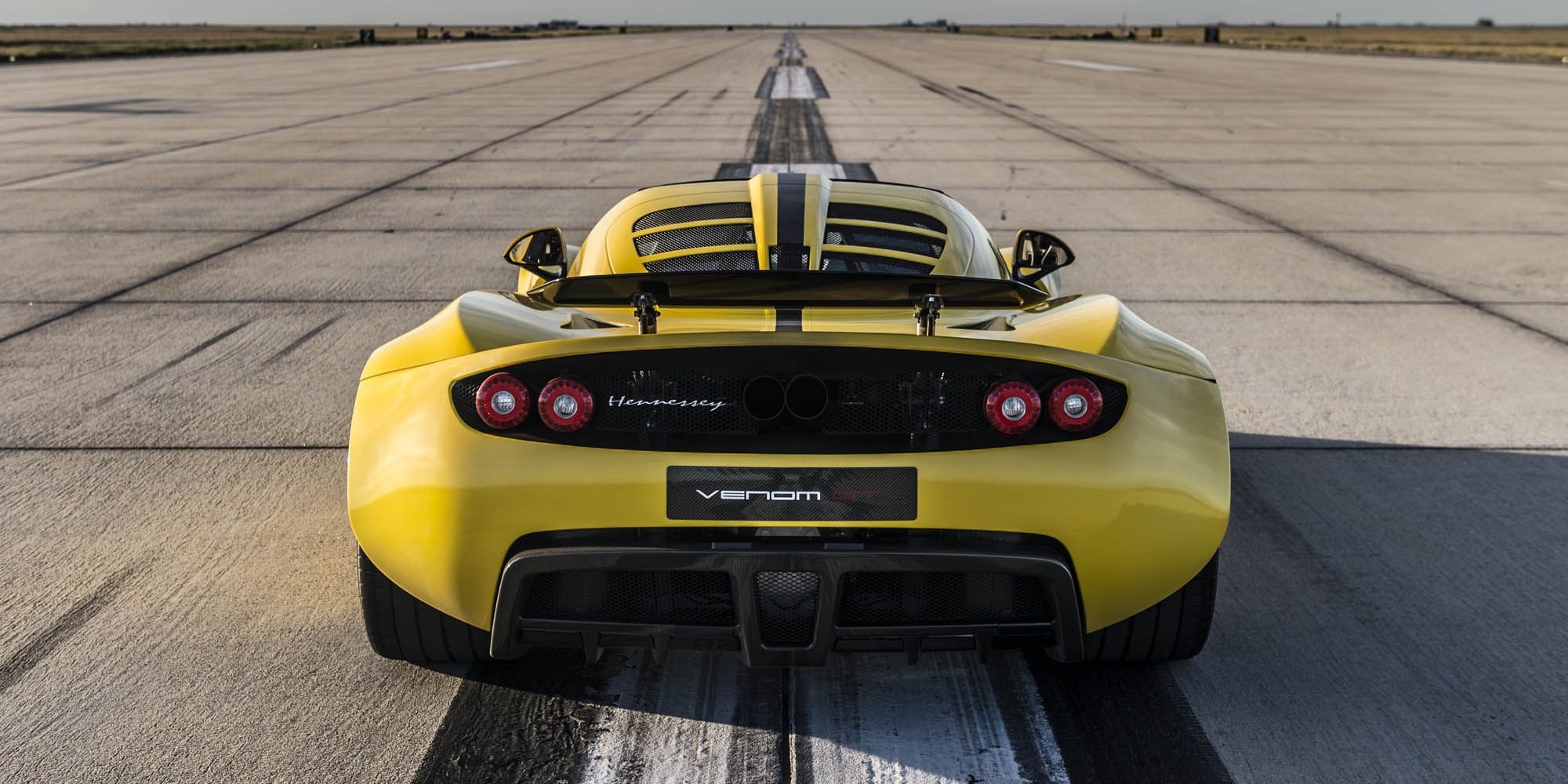 Ranking The Fastest Cars That Use Manual Transmissions