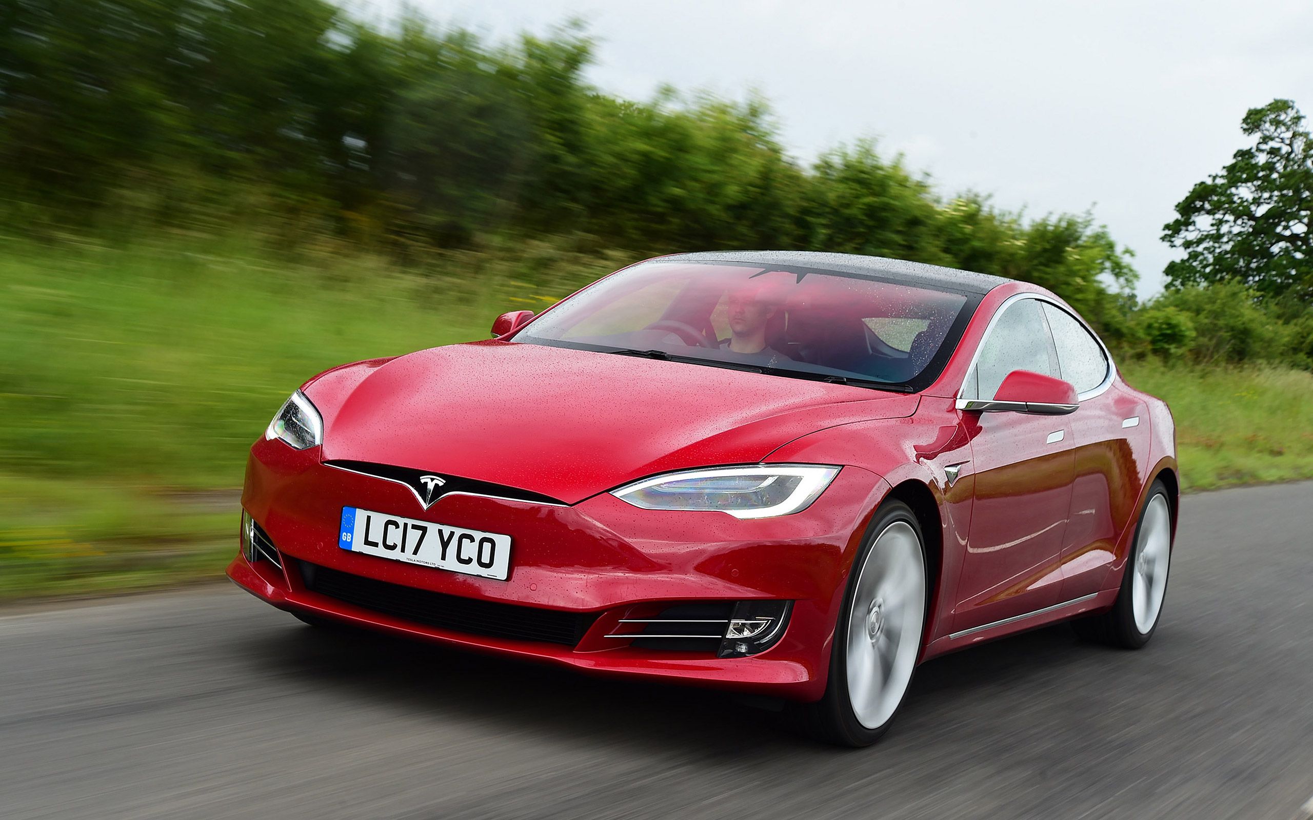 This Is What Makes The Tesla Model S Better Than The Competition