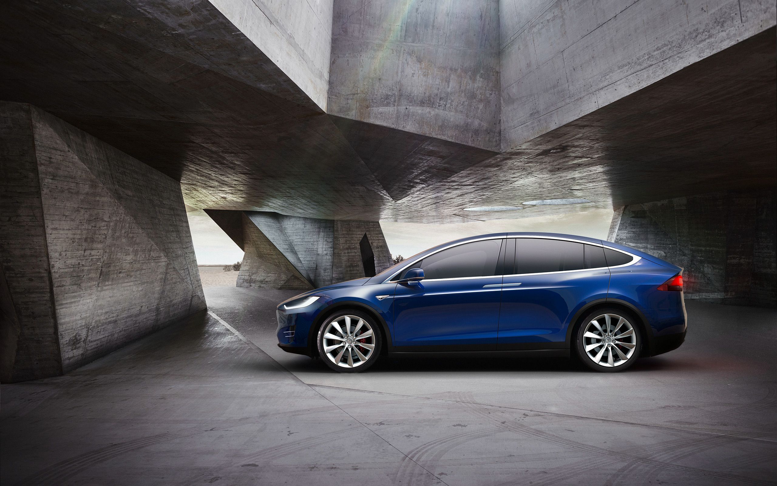 These Are The Coolest Features On The Tesla Model X