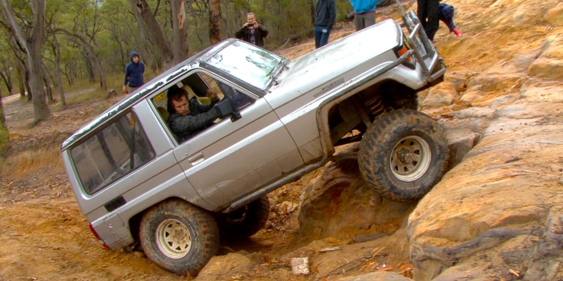These ''Off-Roader'' SUVs Will Get You Stuck In A Ditch