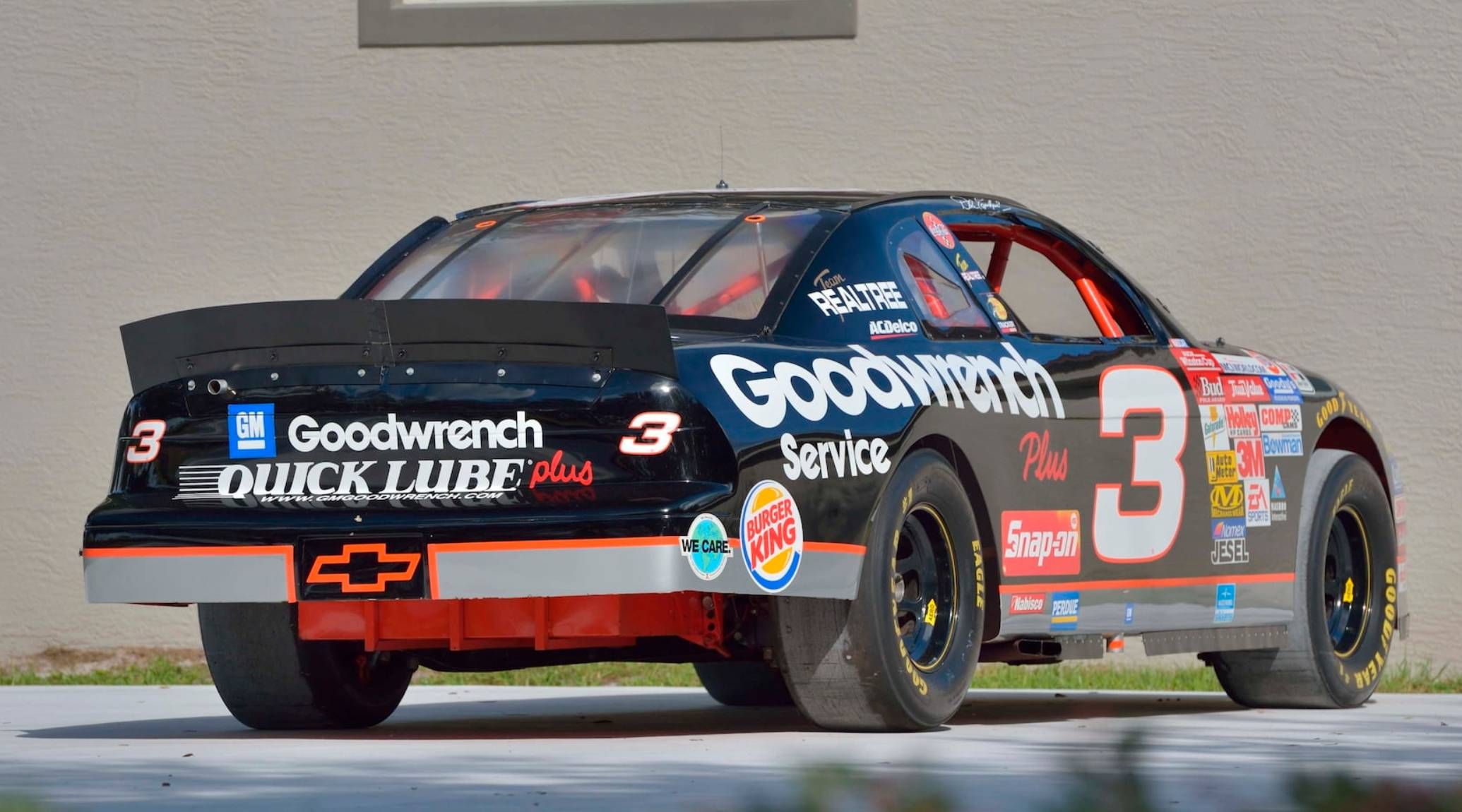 10 Things Everyone Forgot About Dale Earnhardt