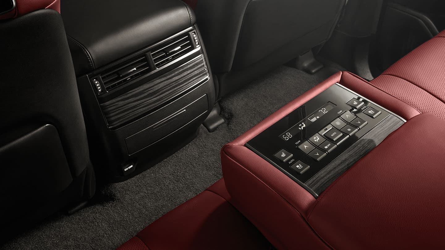 Here's Our Favorite Features Of The 2021 Lexus LX 570