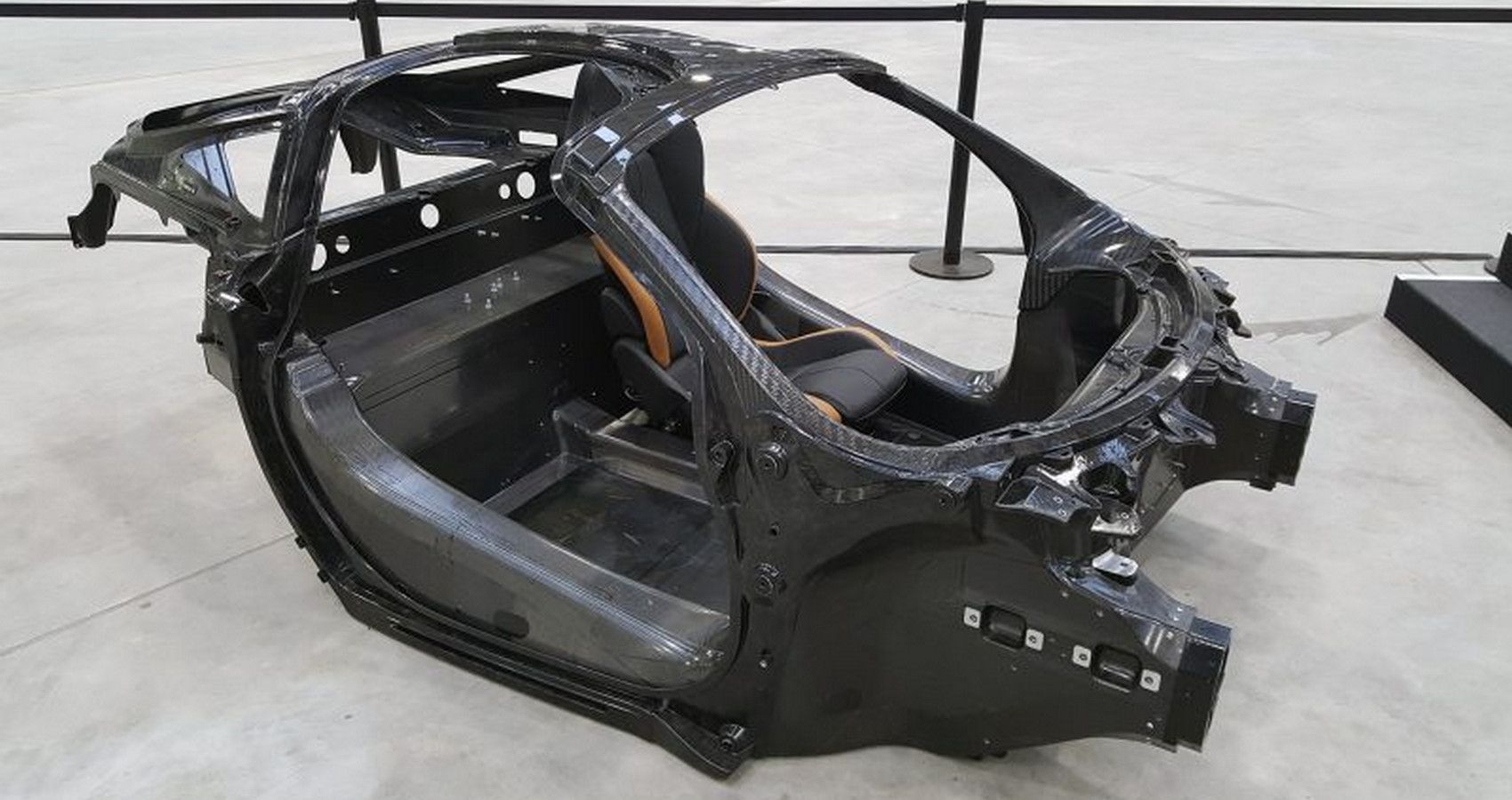 These Are The Sickest Features Of The McLaren 720S Spider