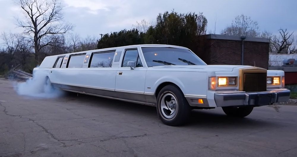Rodent-Infested 35-Foot Limo Gets Some TLC Before Carpooling Kids To School
