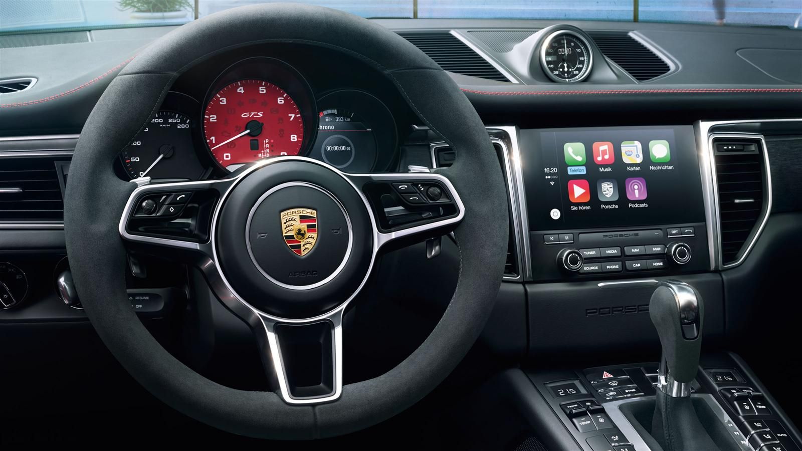 These Are The 10 Coolest Features On The Porsche Macan GTS