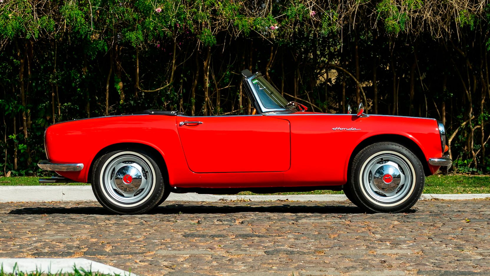These Are The Most Desirable Classic Japanese Sports Cars