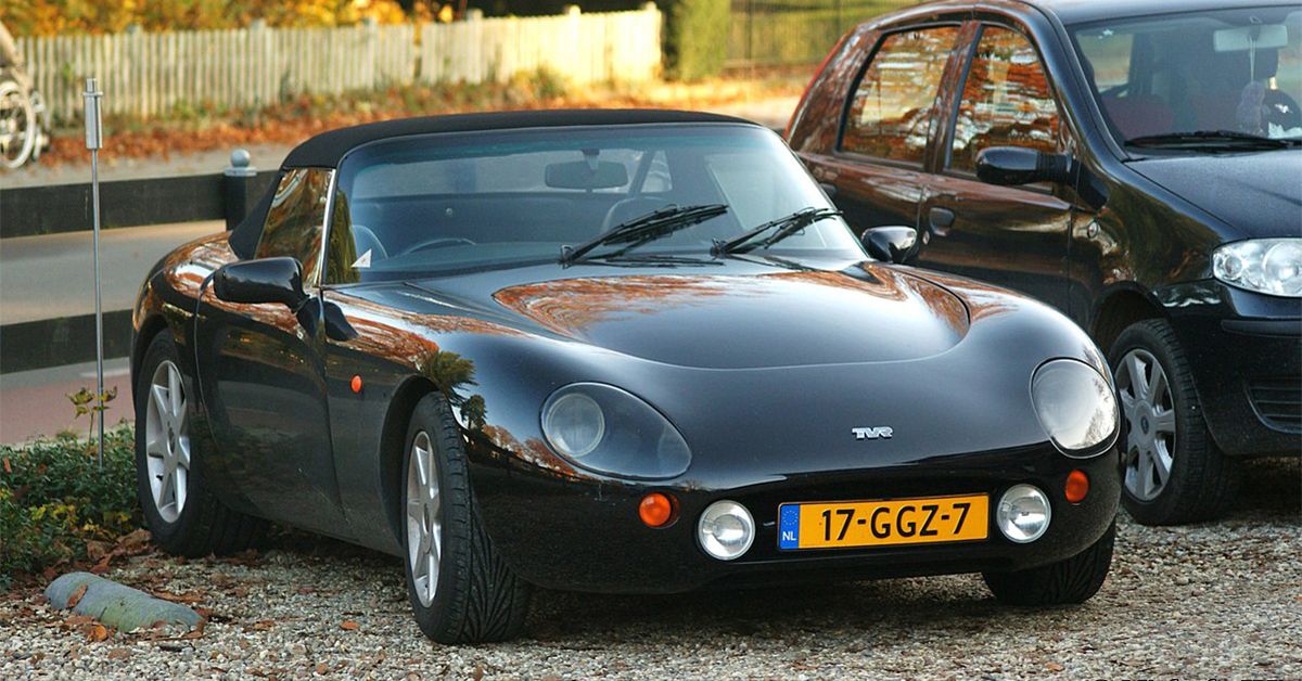 10 Things That Make The TVR Griffith A British Sports Car Icon