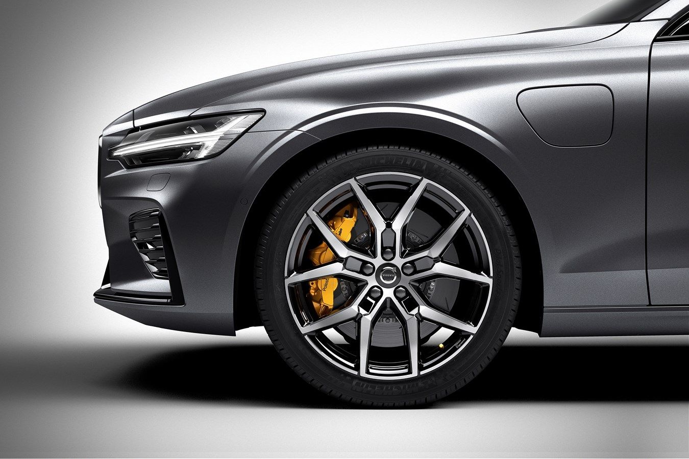 Here’s Everything You Should Know About The Volvo S60 T5