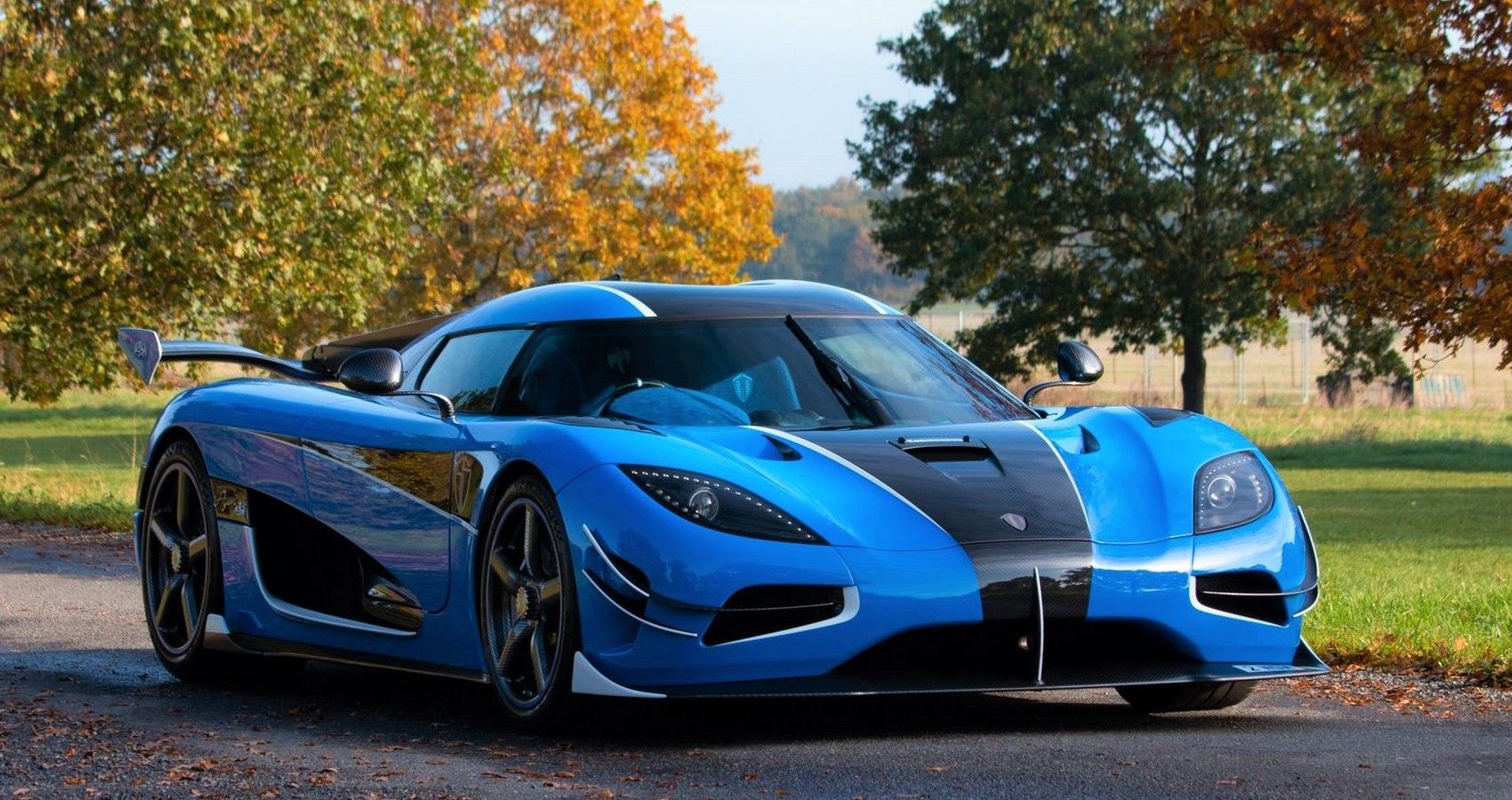 10 Movie Cars That Totally Stole The Show