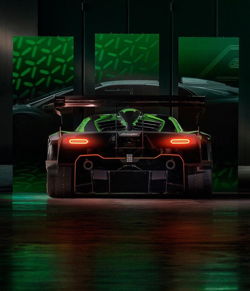 10 Things We Know About The Lamborghini Essenza SCV12
