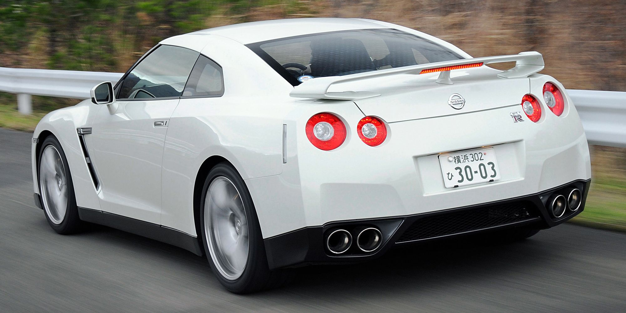 5 Amazing Cars To Come Out Of The 2000s (5 That Are Best Left Forgotten)