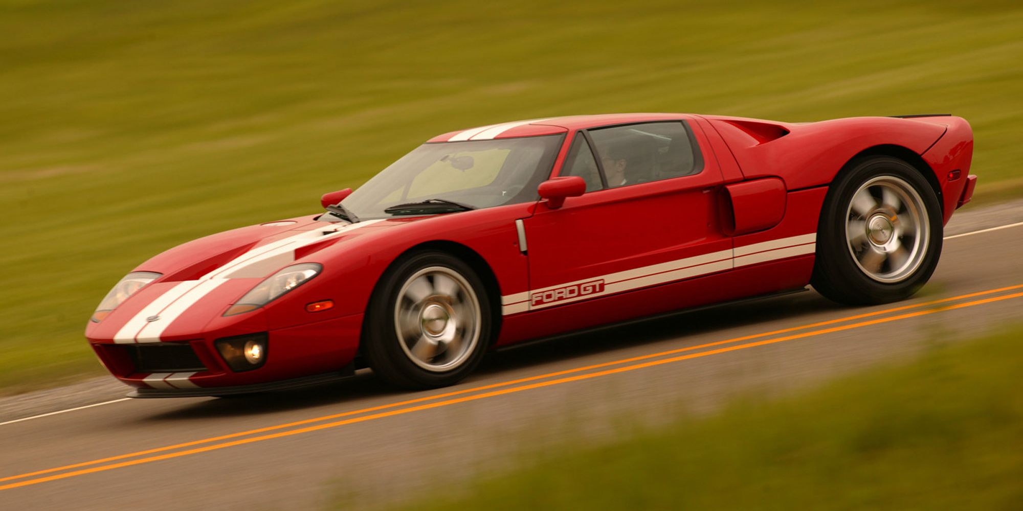 5 Reasons Why The New Ford GT Is Awesome (5 Reasons Why We'd Have The ...