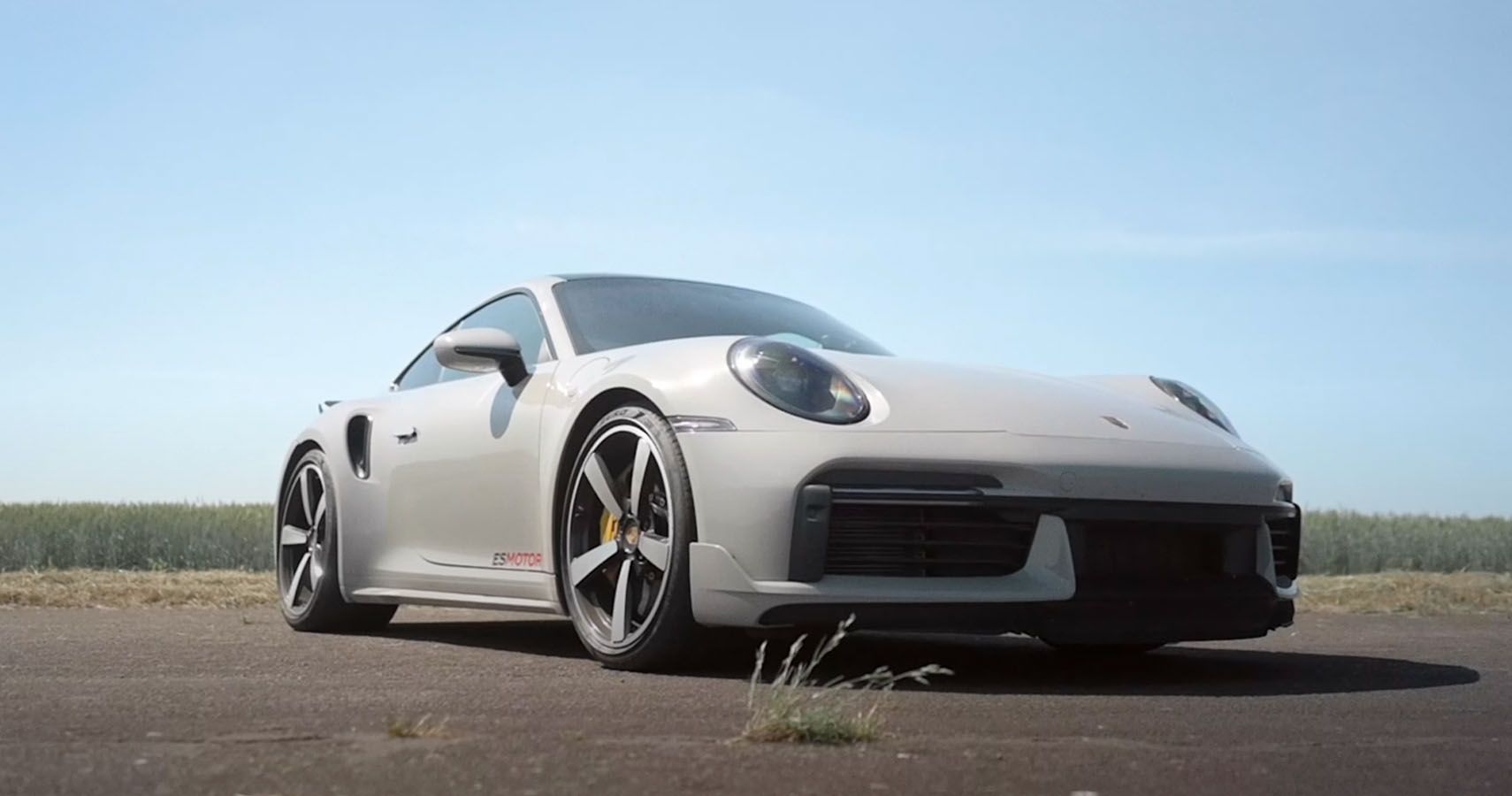 Supercar Drag Race: Watch A Supercharged Huracan Take On A Tuned 911 ...