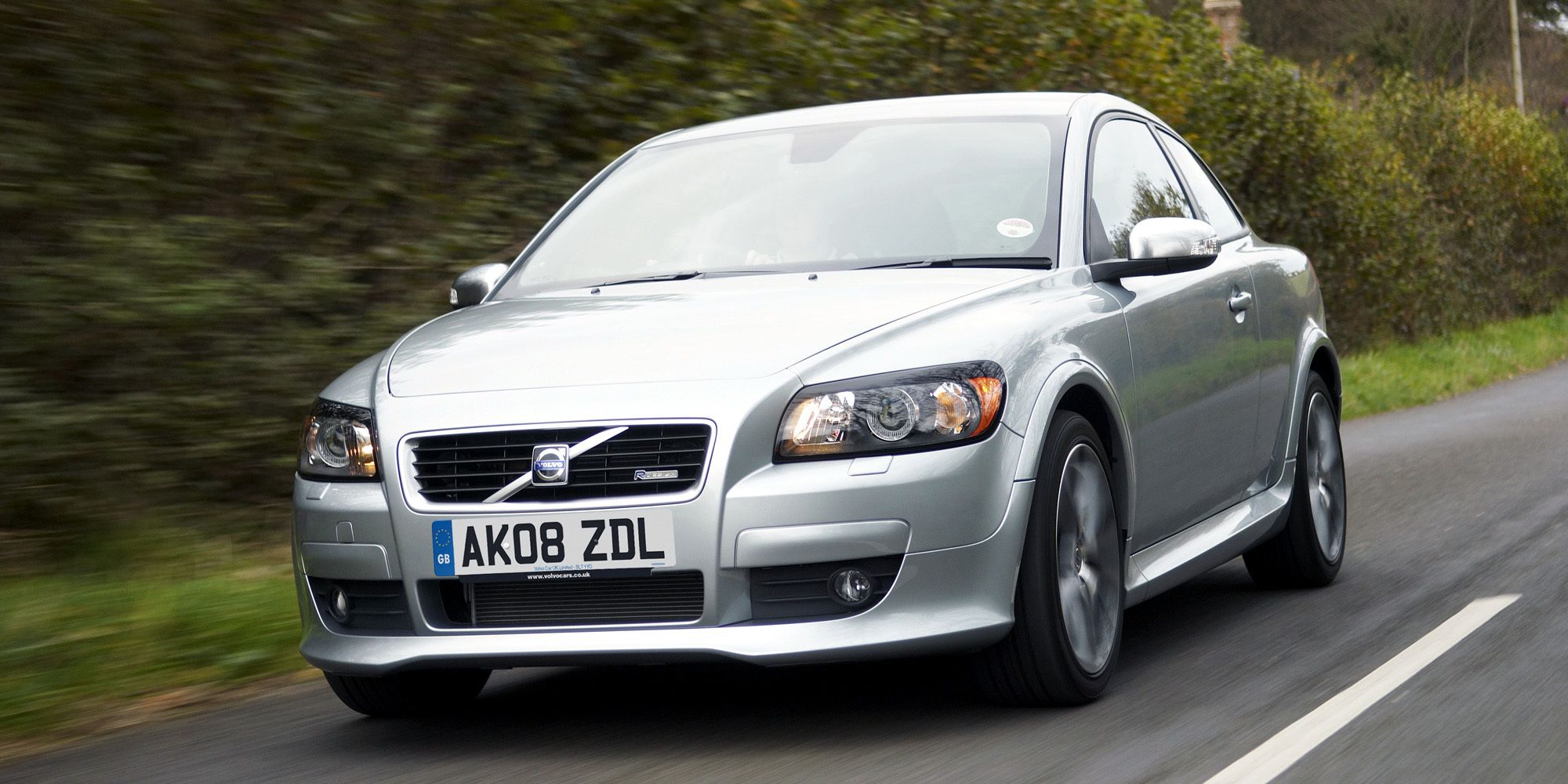 These Oddball European Cars From The 2000s Are Just Begging To Be Driven