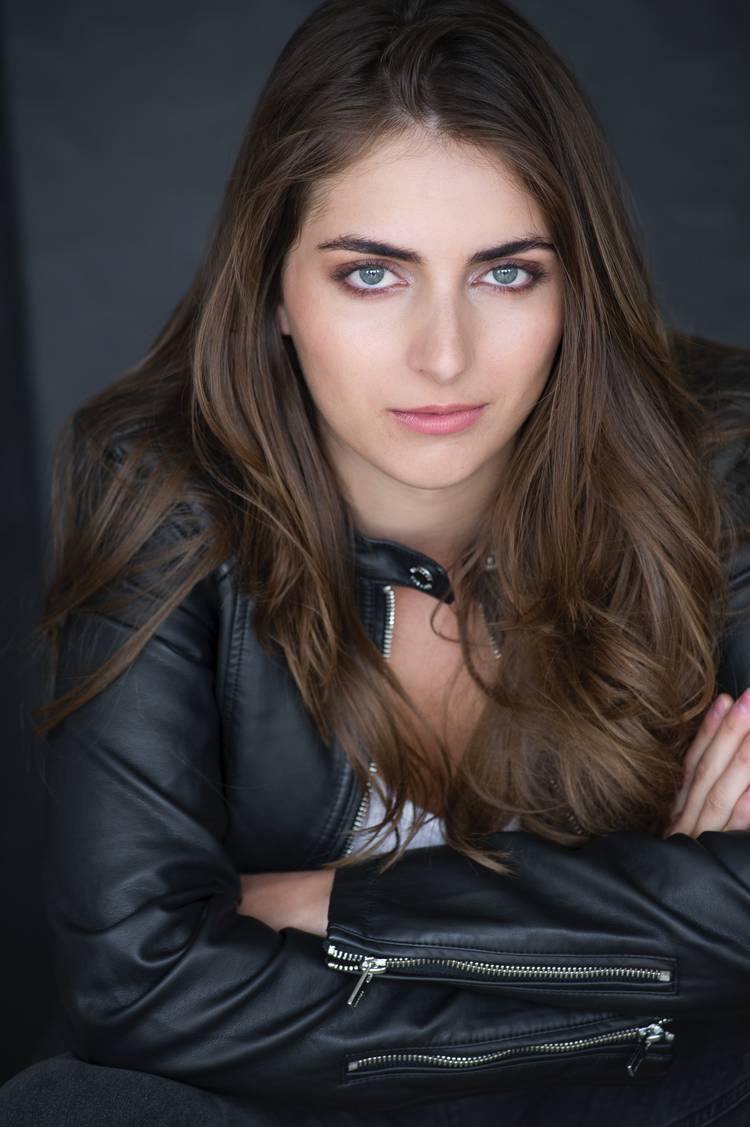 10 Fast Facts About Emelia Hartford