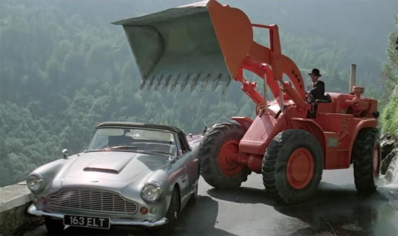 10 Reasons Why Gearheads Should Watch The Original Italian Job Movie