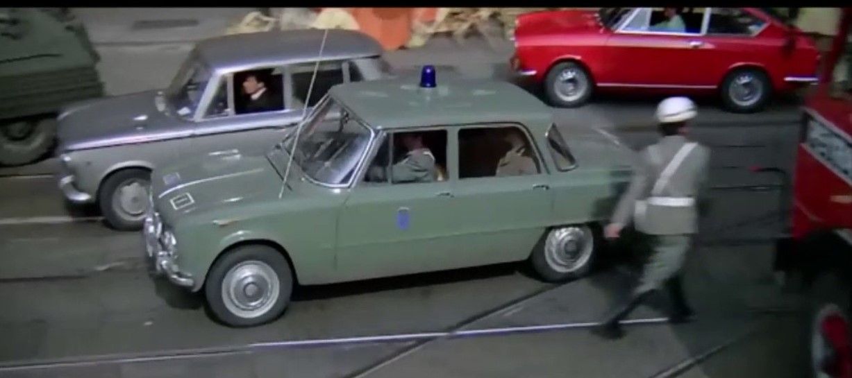10 Reasons Why Gearheads Should Watch The Original Italian Job Movie
