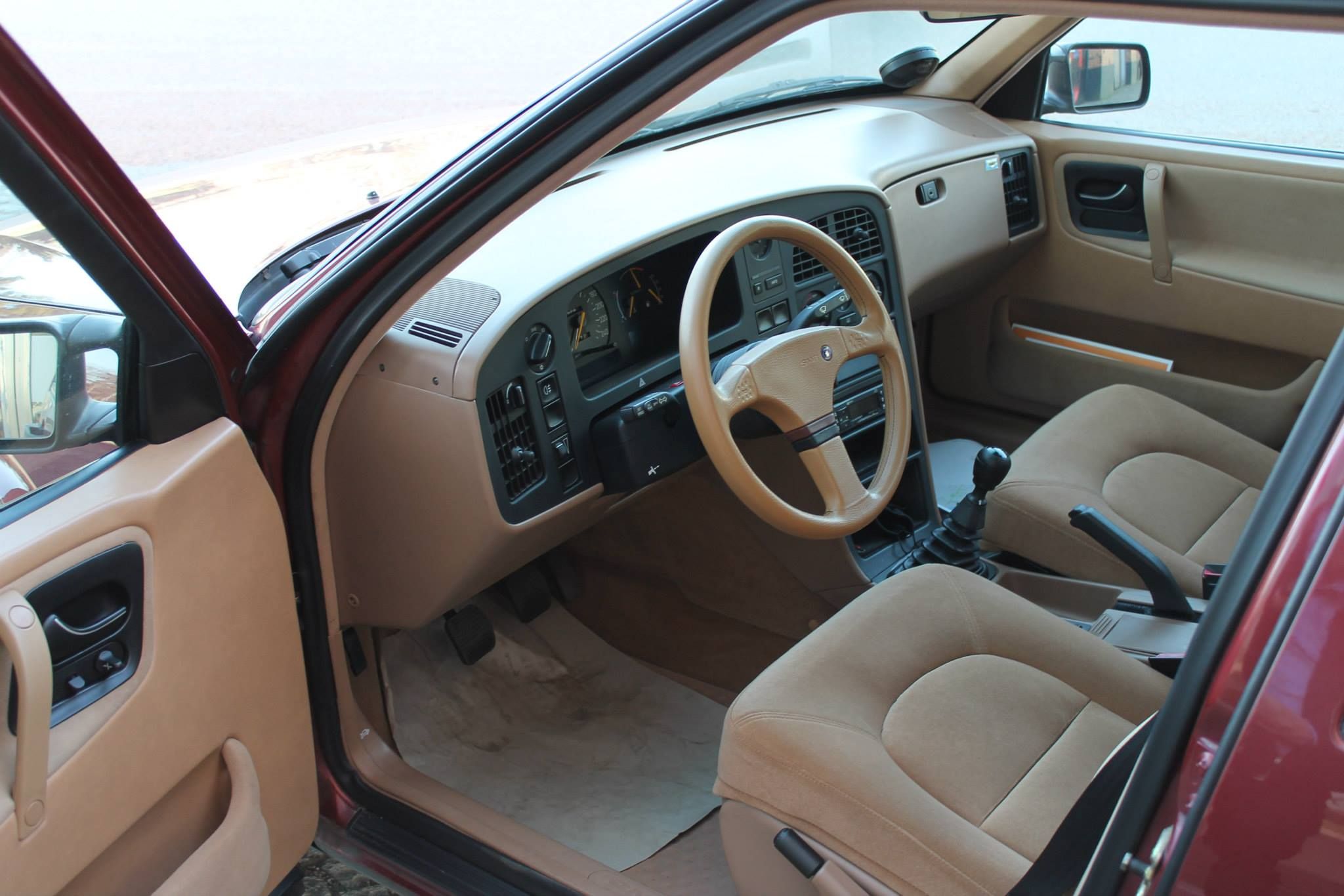 Saab 9000: Costs, Facts, And Figures