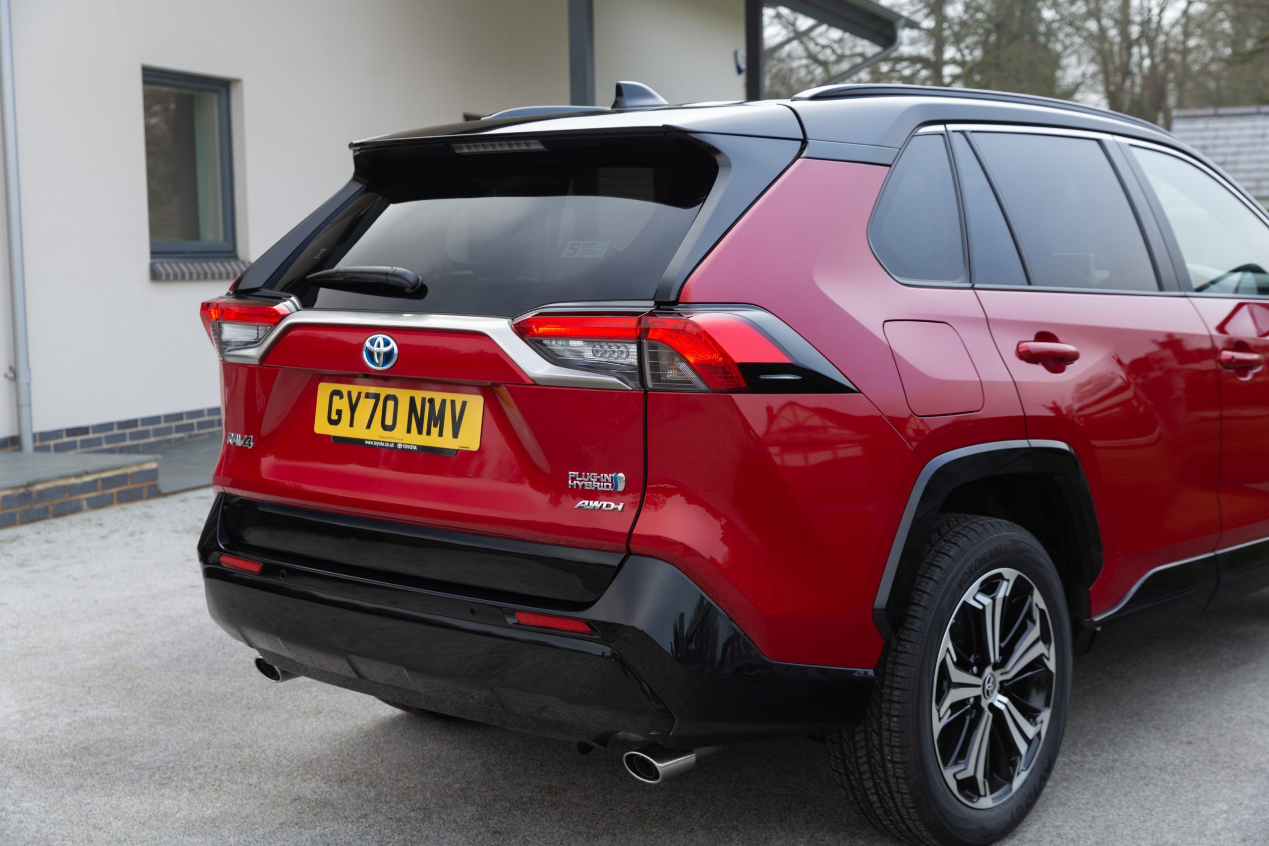 These Are The Best Hybrid SUVs On The Market Right Now