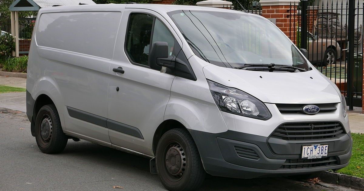 Here's What Makes The Ford Transit Custom Such A Flexible Option
