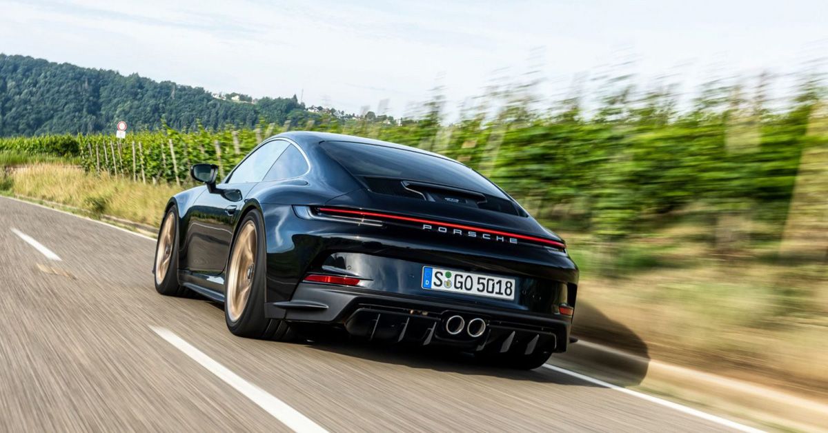 These Are Our Favorite Features Of The Porsche 911 GT3 Touring