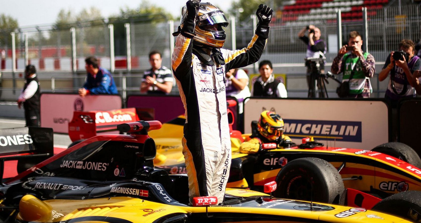 10 Fast Facts About Kevin Magnussen